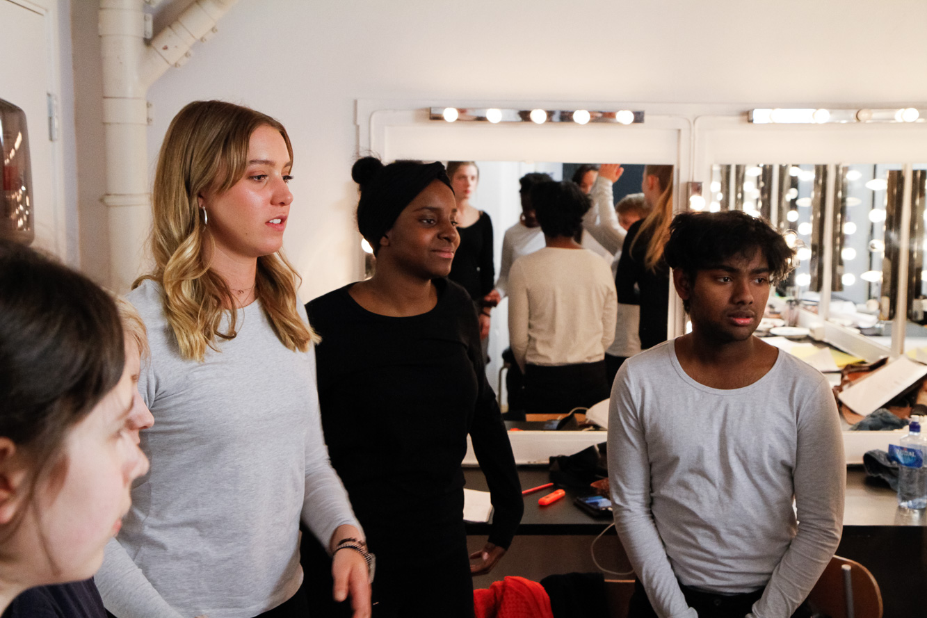 Har skrive teater om grensesetting heilt «frå scratch»