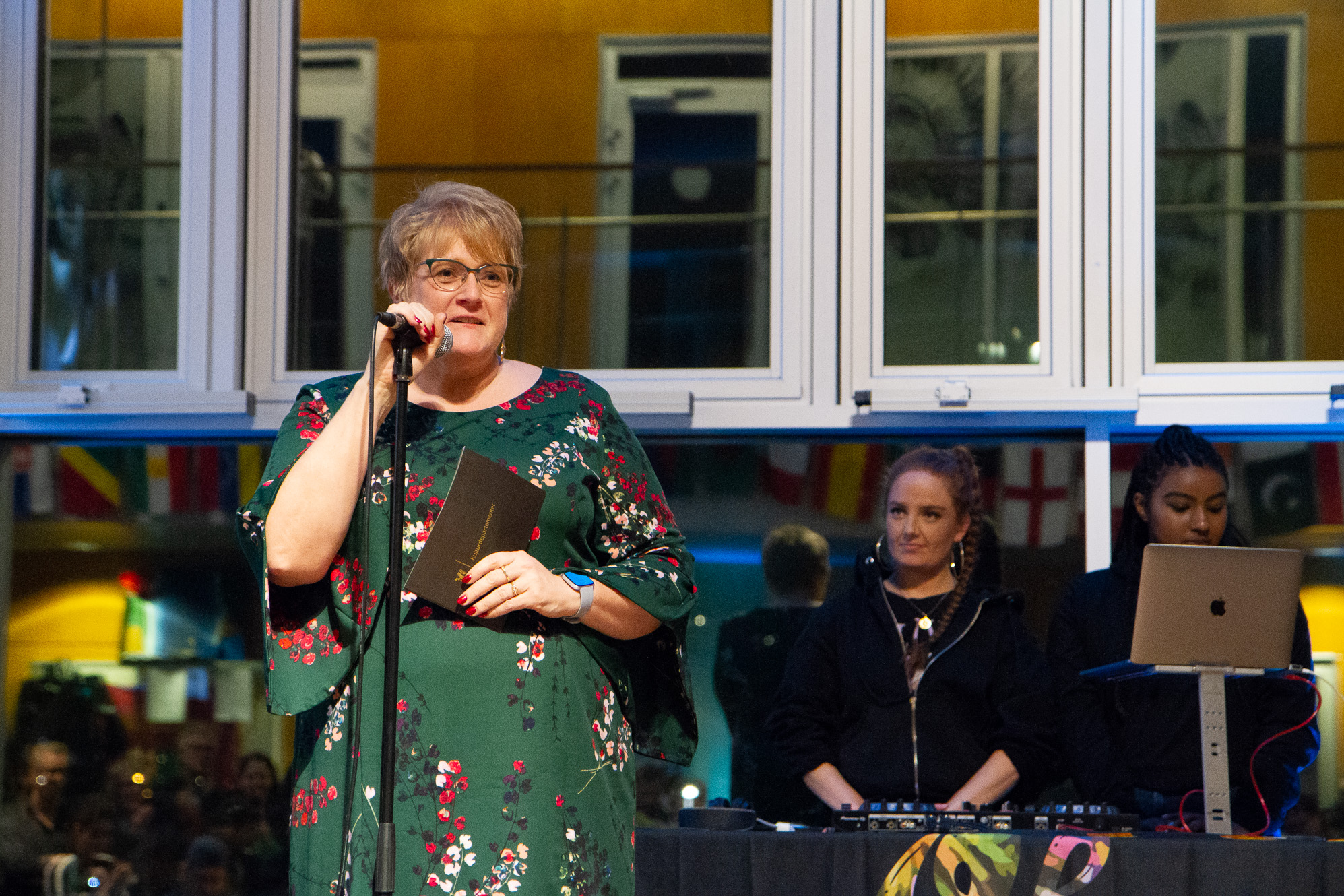 Opning Rommen scene-13