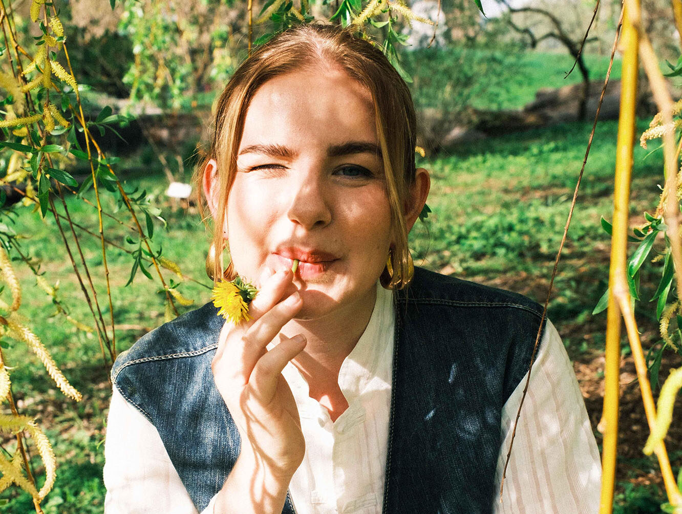 I bokhylla: Carina Edine ville spelt sin eigen romankarakter