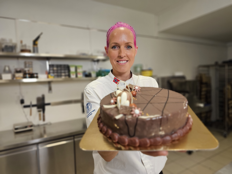 Då eg var 20: Bakemesterskapet-Marthe var forlova med ungdomskjærasten ...