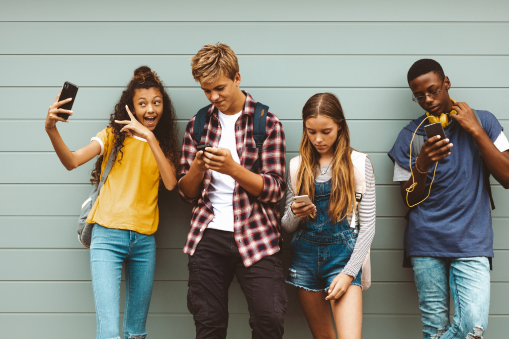 «Barn har ein rett til å bli beskytta – også på nett!» - Framtida