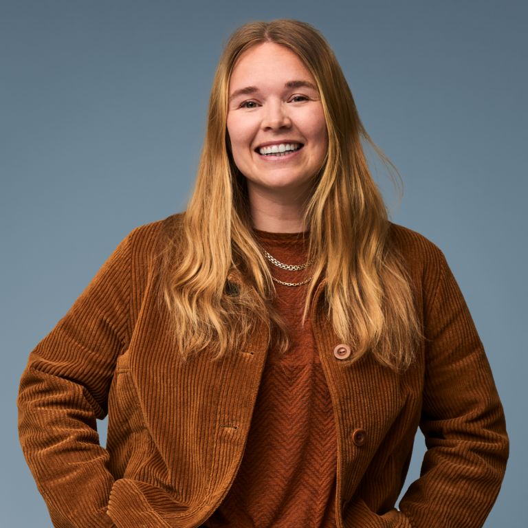 Då eg var 20: Vida Lill jobba på Color Line og blei casta til Paradise ...